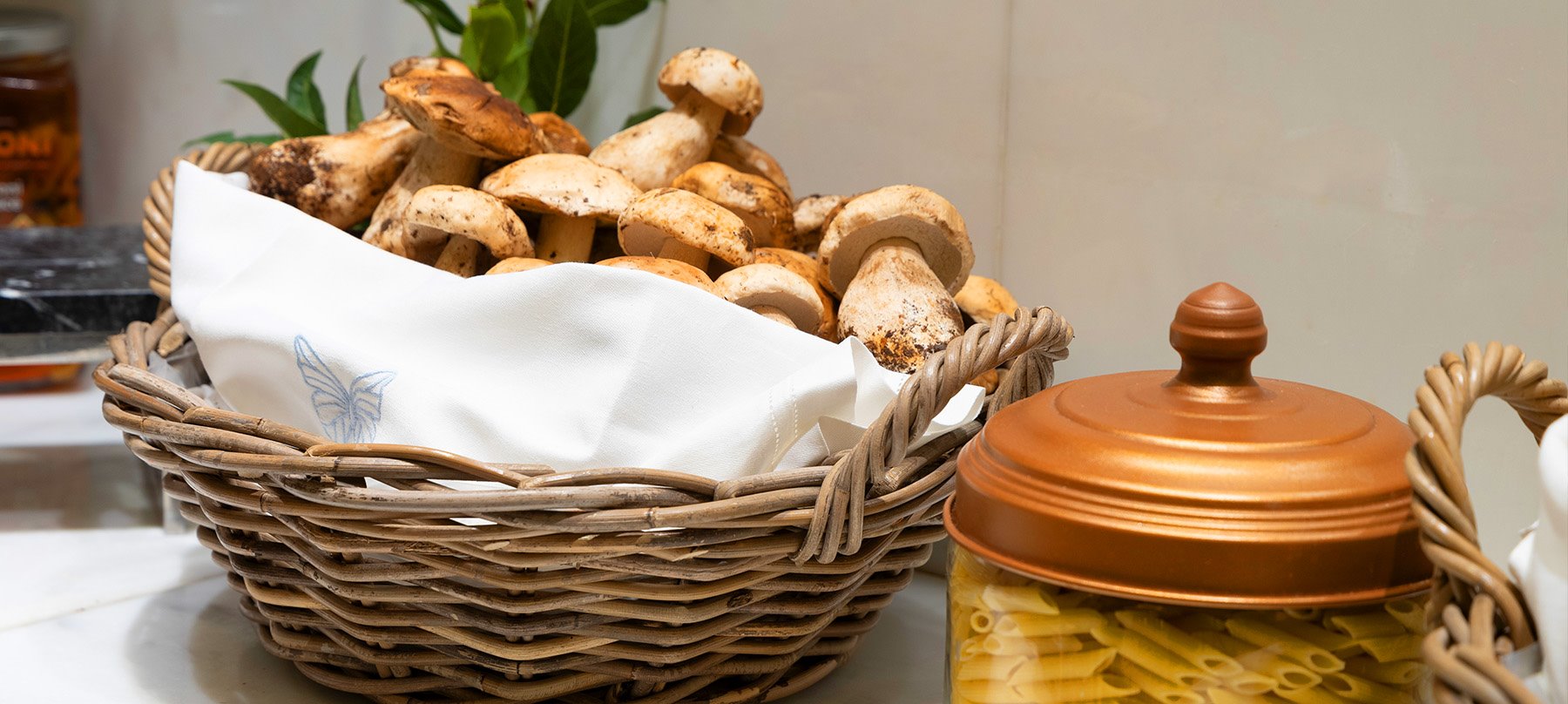 Lumen Cocktails & Cuisine | The St Regis Rome | Restaurant